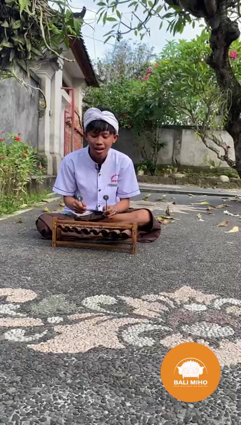 Jual Rindik Bambu Bali Mainan Rindik Tingklik Bambu Alat Musik Bambu ...