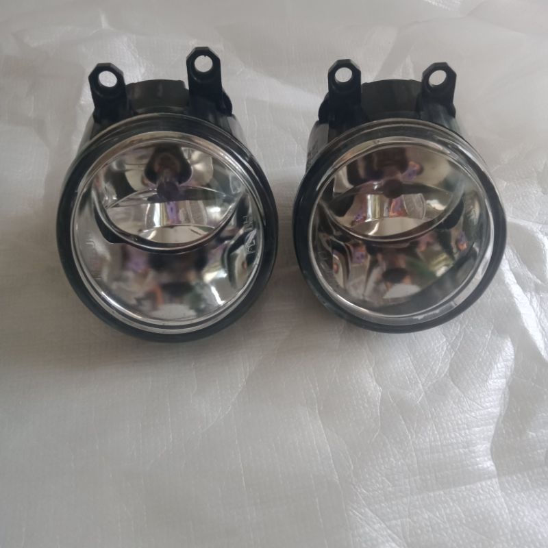 Jual lampu foglamp innova lama/ innova barong ORIGINAL | Shopee Indonesia
