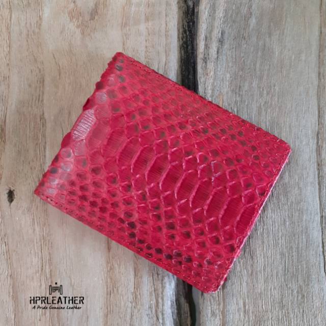 Jual Dompet pria dari kulit python premium warna merah | Shopee Indonesia