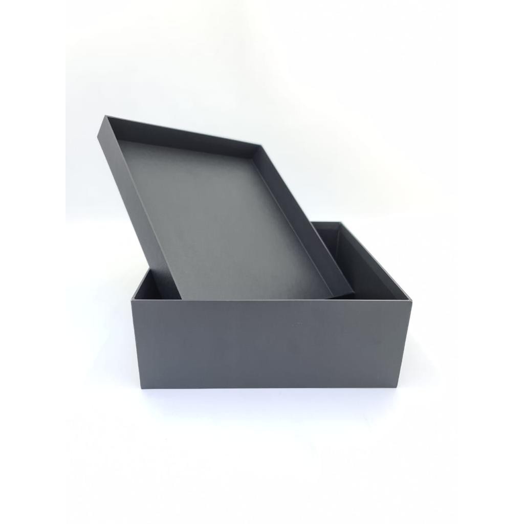 Jual Gift box/ hard box/ kotak kado hitam 24x27x9 cm | Shopee Indonesia