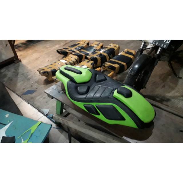 Jual Jok Yamaha Nmax 150 predator Jok custom Nmax Jok modifikasi yamaha ...