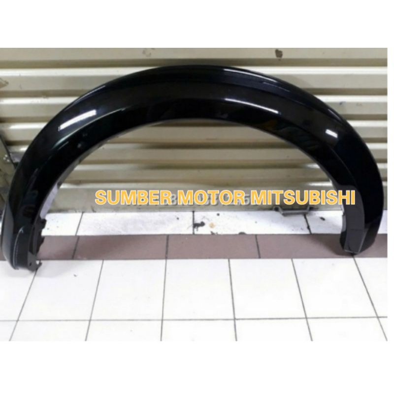 Jual Over Fender Overfender Original Asli SET DEPAN Mitsubishi Pajero ...
