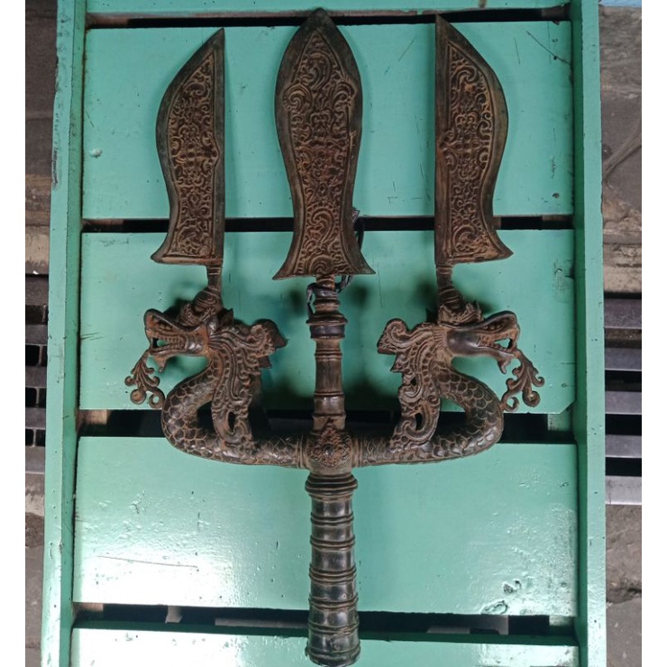 Jual Pataka trisula naga baruno majapahit model kuno | Shopee Indonesia