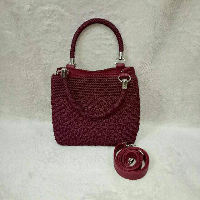 Jual Tas Rajut Webe Ulir Lonceng Kecil Maroon Tua | Shopee Indonesia