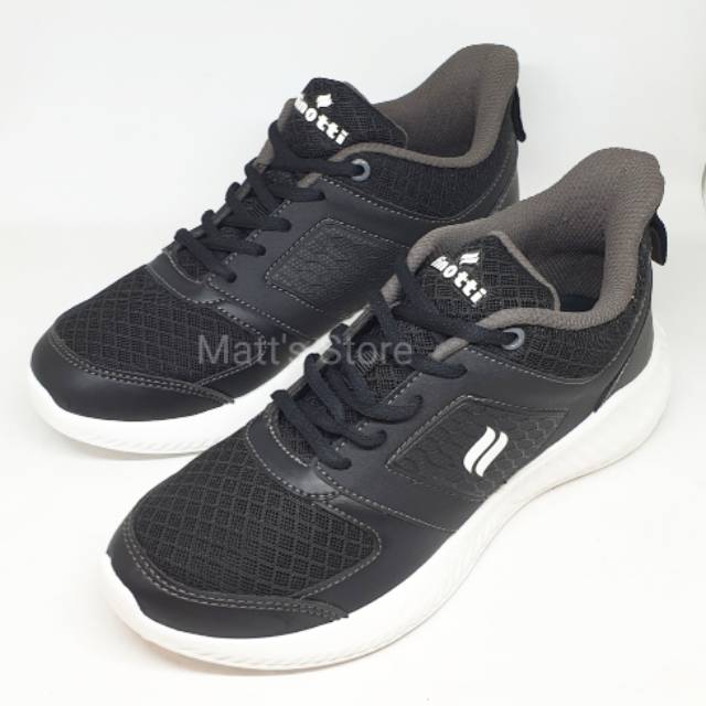 Jual Sepatu sneakers hyperboost sekolah / sehari-hari Finotti Eternal ...