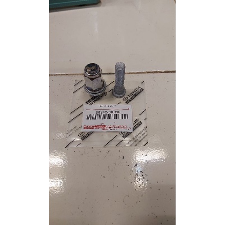 Jual HUB BOLT BAUT RODA BELAKANG DAN MUR RACING SET INNOVA HILUX ...