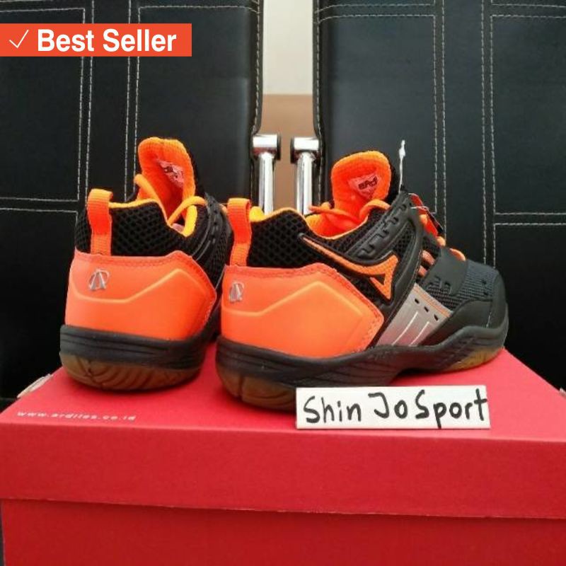 Jual Sepatu Sport Olahraga murah awet kuat / ORIGINAL BADMINTON SEPATU ...