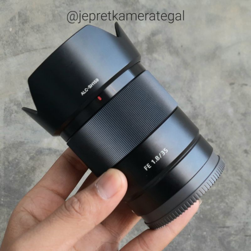 Jual LENSA FIX SONY FE 35MM F1.8 FULLFRAME LIKE NEW | Shopee Indonesia