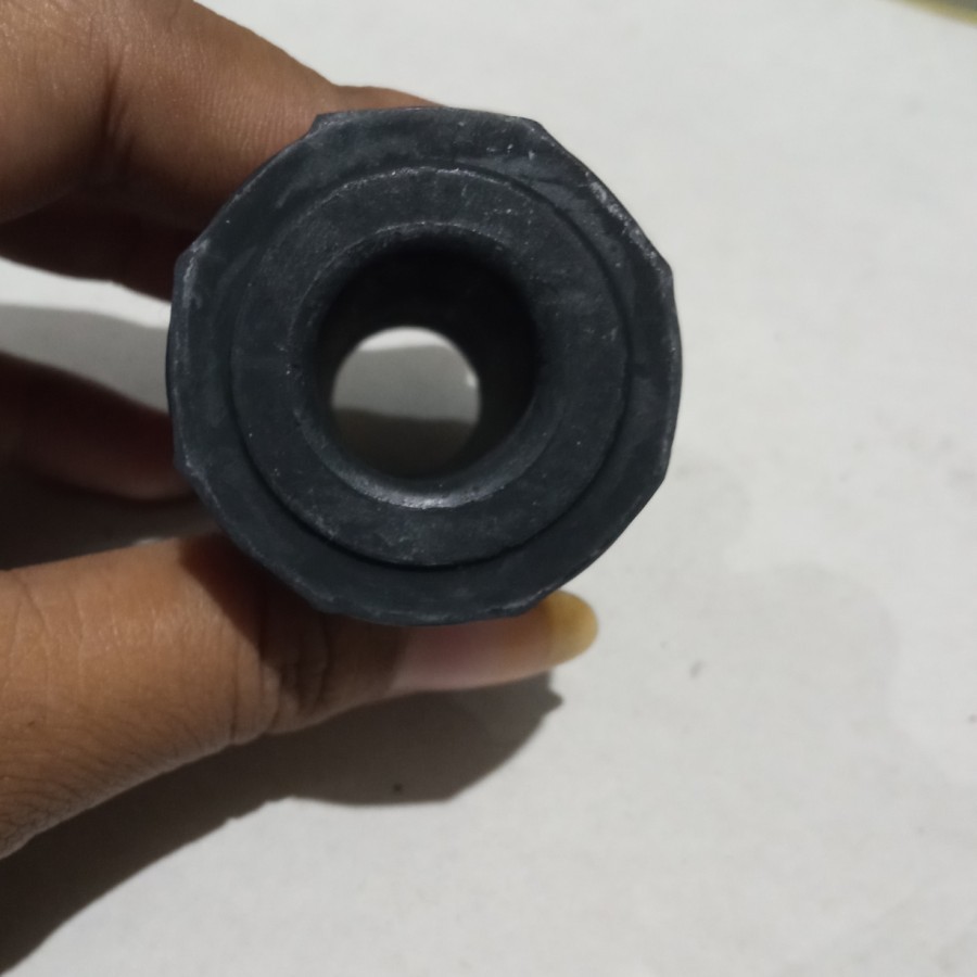 Jual satu buah Bushing karet bos per L300 diesel panjang ORI Mitsubishi ...
