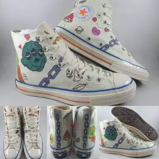 Jual Foot Locker Terlengkap & Harga Terbaru Juli 2024 | Shopee Indonesia