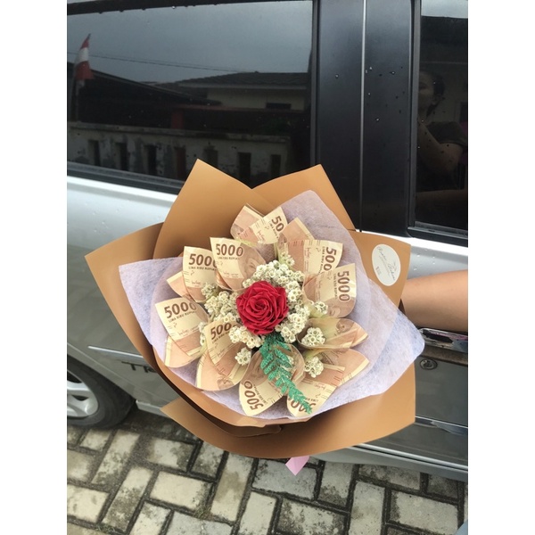 Jual Bouquet Uang 10 Lembar / Buket Uang Bulat Asli Bunga Kering Asli ...
