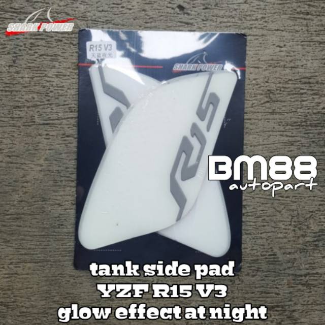 Jual Tank Side Pad Yamaha YZF R15 V3 SHARK POWER - Glow Effect At Night ...