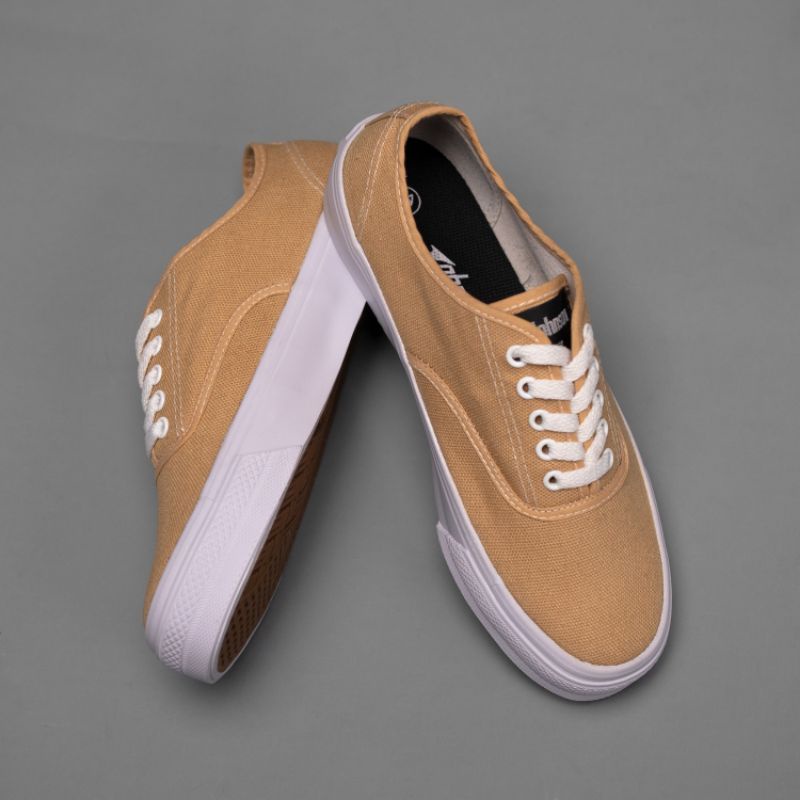 Jual Johnson Astro Beige Low Cut Original Sepatu Jhonson Astro Lowcut ...