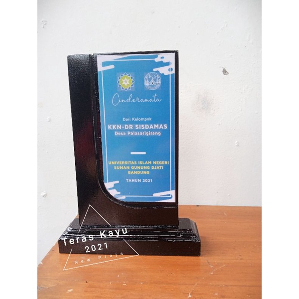 Jual PLAKAT / VANDEL KAYU TERLARIS (BAHAN KAYU) | Shopee Indonesia