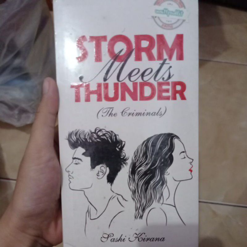 Jual NOVEL STORM MEETS THUNDER (MASIH BARU) | Shopee Indonesia