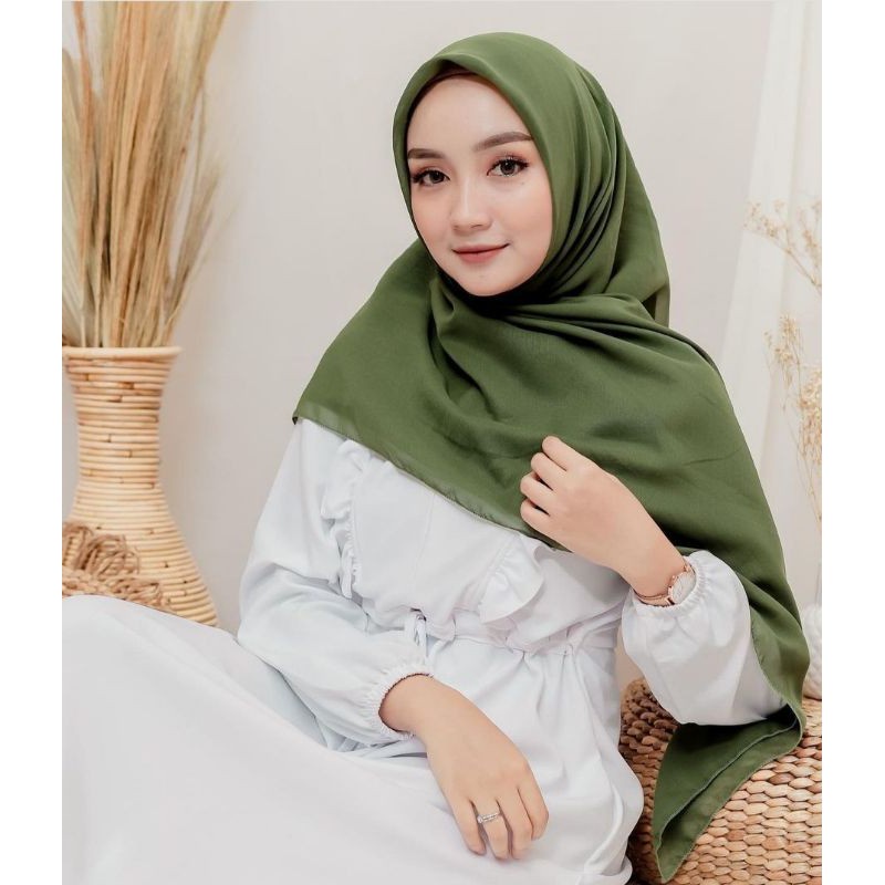 Jual ️ GROSIR HIJAB MURAH HIJAB ARMY clarabmini. HIJAB BELLA SQUARE HIJAU ARMY Kerudung ...