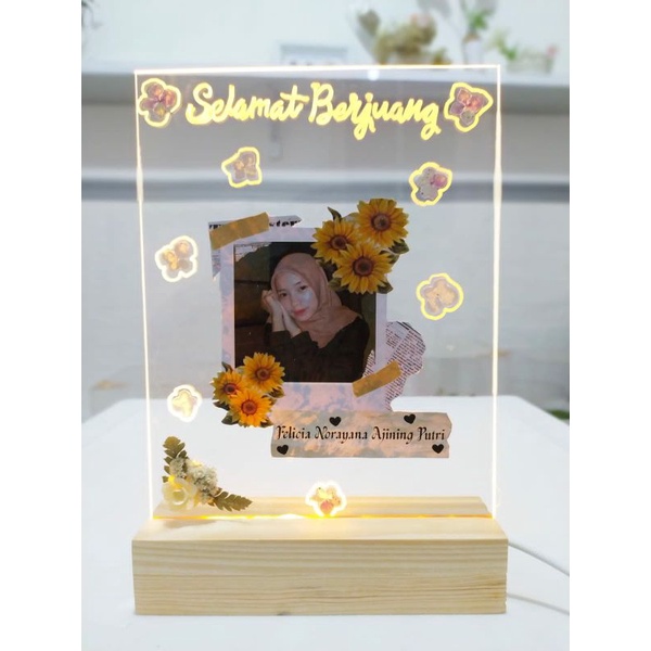 Jual akrilik wooden/akrilik custom/kado akrilik | Shopee Indonesia