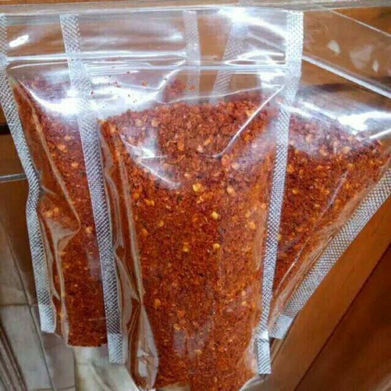 Jual Cabe bubuk kasar original dan daun jeruk 100gr - bumbu seblak ...