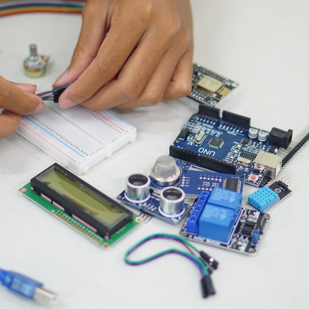 Jual PROMO!!! Kumpulan Project Arduino dan Internet of Things | Shopee ...
