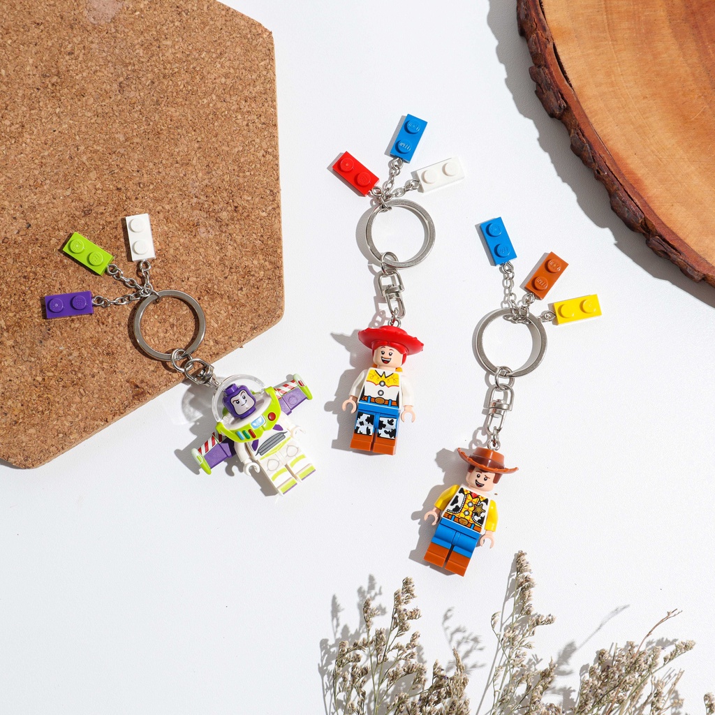 Jual Keychain / Gantungan Kunci dg Minifigure LEGO; Jessie, Woody, Buzz ...