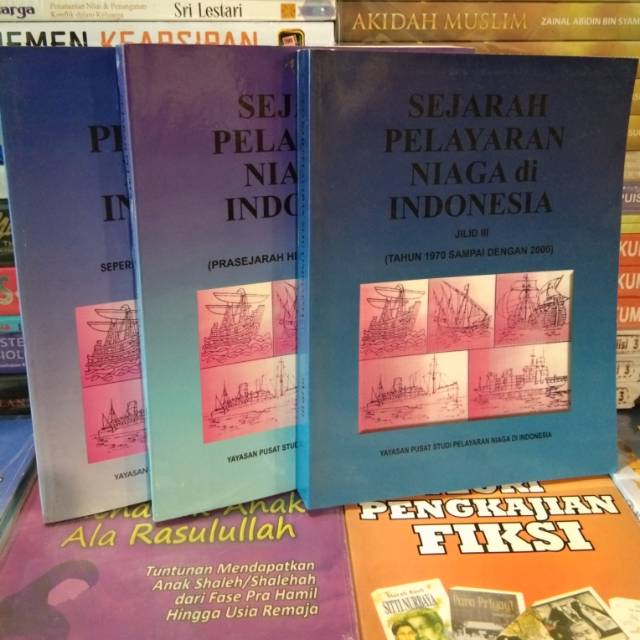 Jual SEJARAH PELAYARAN NIAGA DI INDONESIA..buku 1-3.satu set | Shopee ...