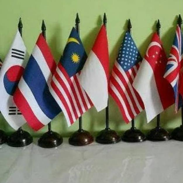 Jual Bendera Meja Negara Lengkap Semua Negara Adav Plus Tiang Kayu ...