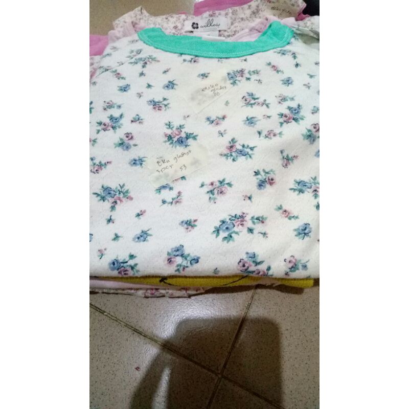 Jual mom dini Ratna jumat | Shopee Indonesia