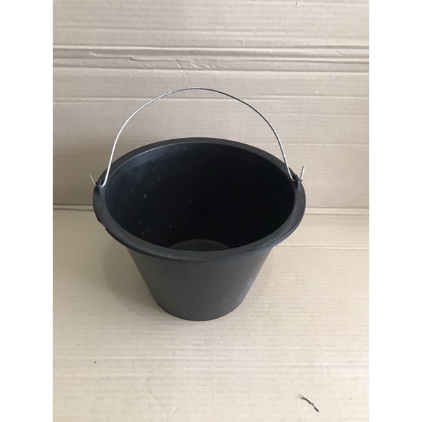 Jual Baskom Ember Timba Cor Air Hitam Gagang Anti Pecah 14L | Shopee ...