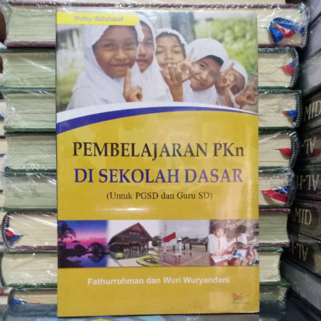Jual Buku Pembelajaran PKn Di Sekolah Dasar untuk PGSD dan Guru SD | Shopee Indonesia