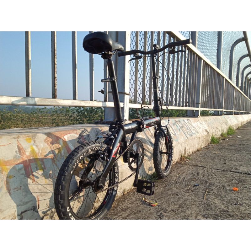 Jual sepeda lipat laux milan mulus | Shopee Indonesia
