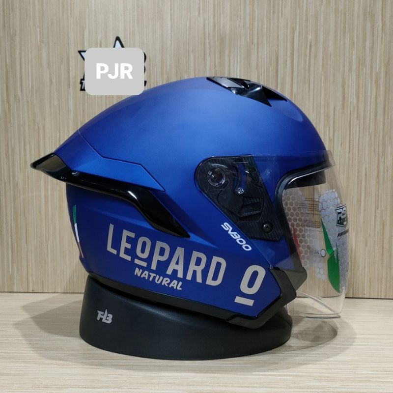 Jual Helm Half Face RSV Putih Paket Ganteng Leopard dan RedBull ...
