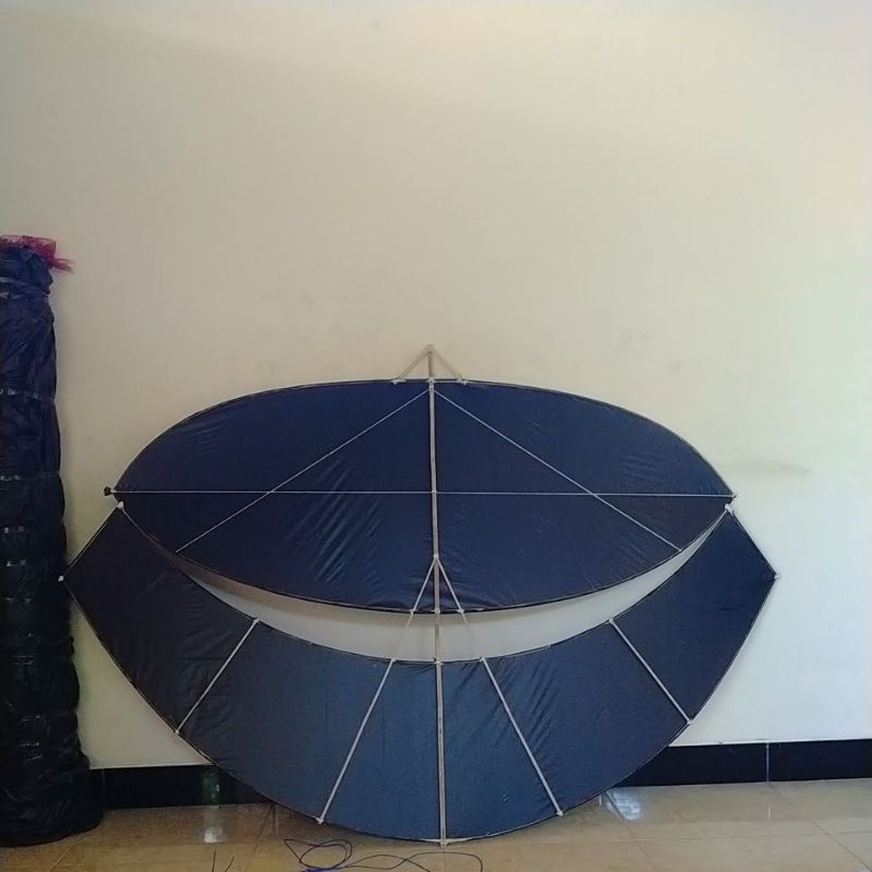 Jual Layangan Pegon Hitam Cemani Sayap Mentah 1.5m | Shopee Indonesia