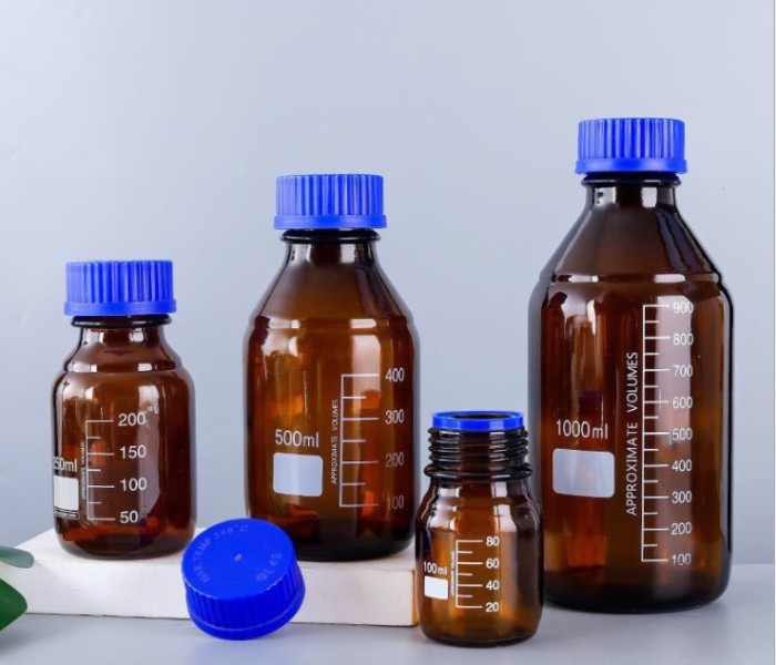 Jual Amber Glass Laboratory Bottle Blue Cap / Botol Lab Tutup Biru ...