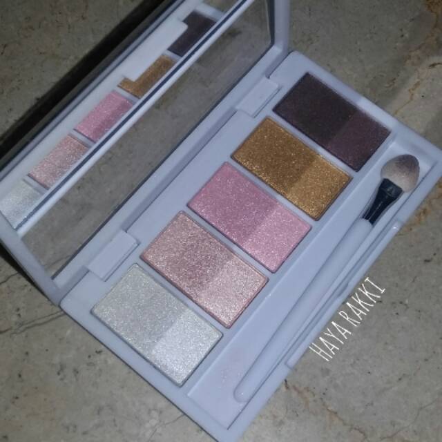 Jual DAISO JAPAN Eyeshadow Palette | Shopee Indonesia
