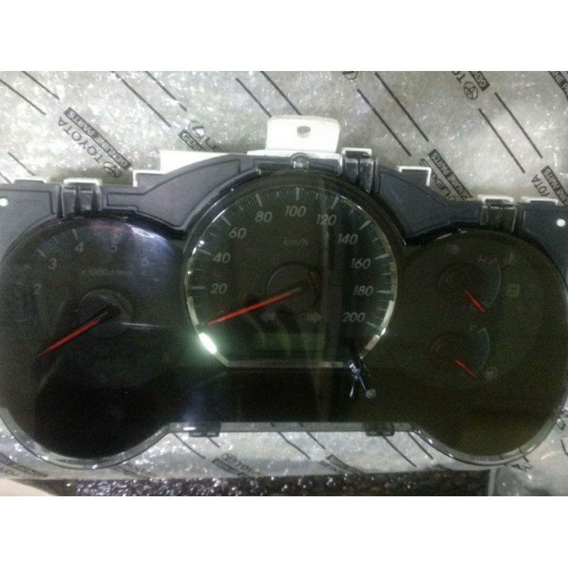 Jual Speedometer kilometer toyota fortuner Bensin Metic original ...