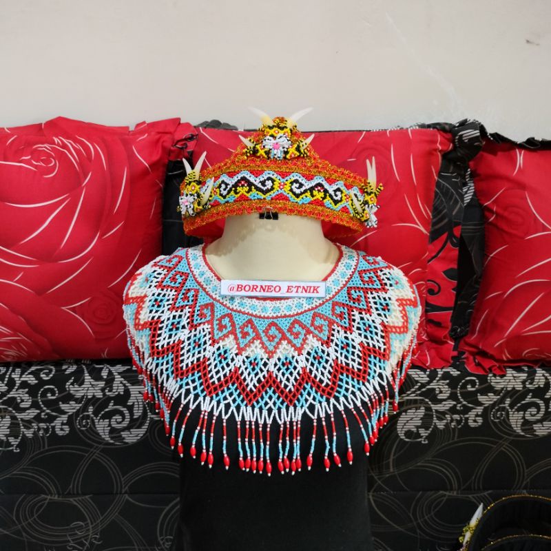 Jual satu set topi mahkota dan kalung dan anting dan rompi dada ...