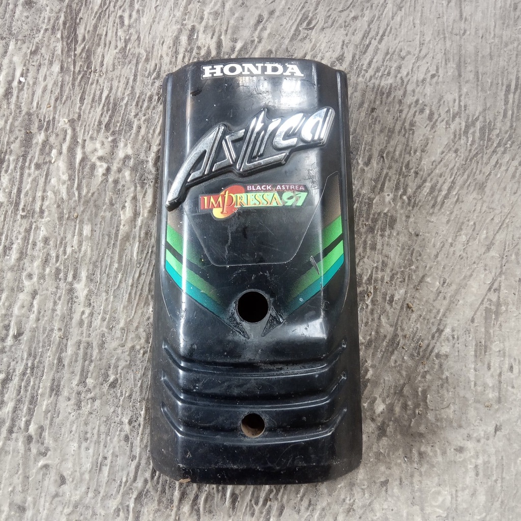 Jual panel emblem dada depan Honda astrea grand hitam grand original ...