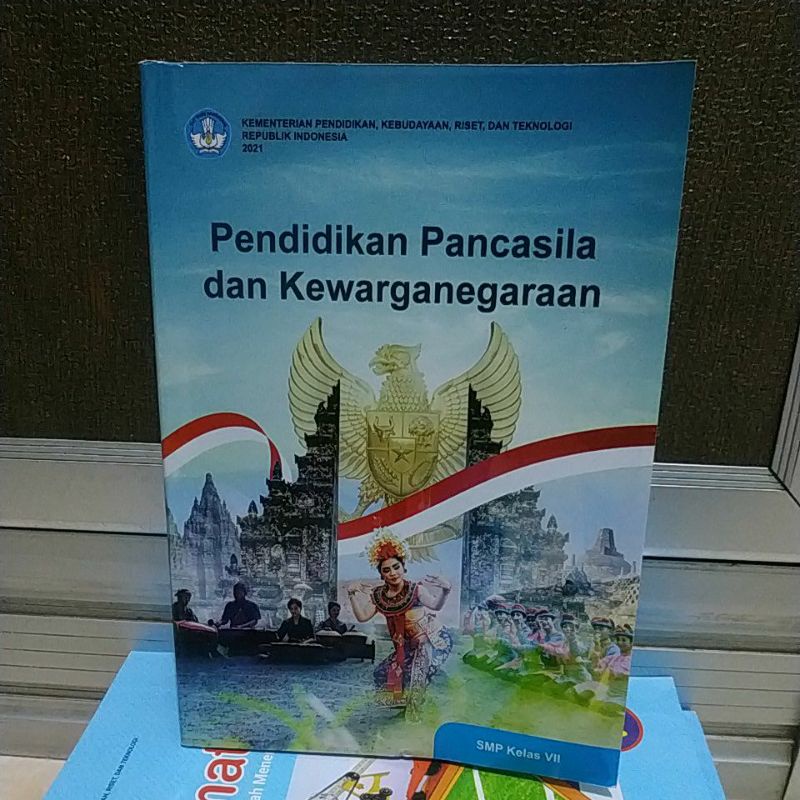 Jual buku pendidikan Pancasila dan kewarganegaraan Ppkn kelas 7 SMP ...