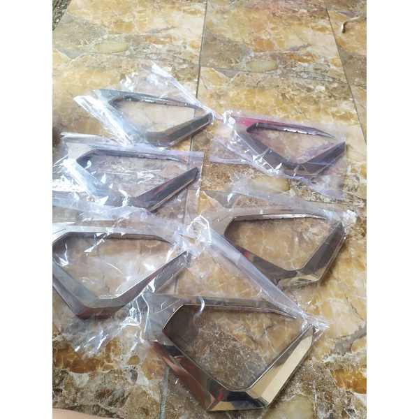 Jual GARNISH RADIATOR VARIO 2018-2024 125/150 ( NON KEMASAN ) | Shopee ...