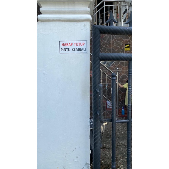 Jual Stiker Harap Tutup Pintu Kembali Sticker Peringatan Toko Kantor Kaca Cafe Rumah Makan ...