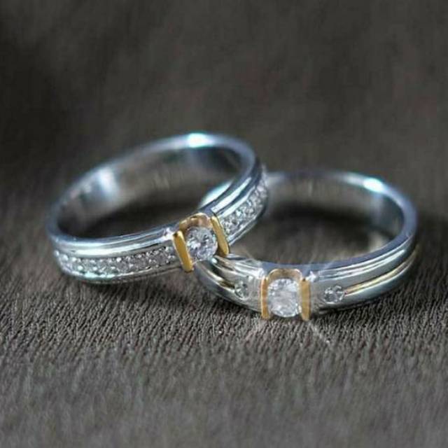 Jual Cincin perak lapis kuning emas dan putih emas couple tunangan ...