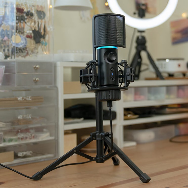 Jual STREAMPLIFY MIC TRIPOD RGB GAMING STREAMING RECORDING MICROPHONE ...