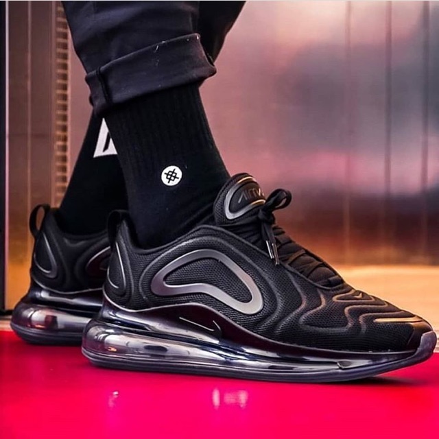 Jual NIKE AIR MAX 720 TRIPLE BLACK | Shopee Indonesia
