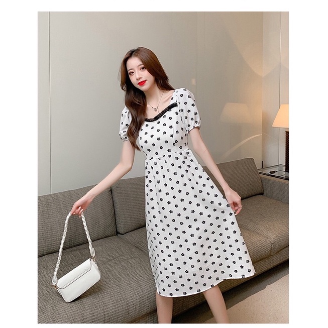 Jual LuvHanger Dress Bunga Kecil Motif Hitam Bagian Leher Lengan Pendek ...