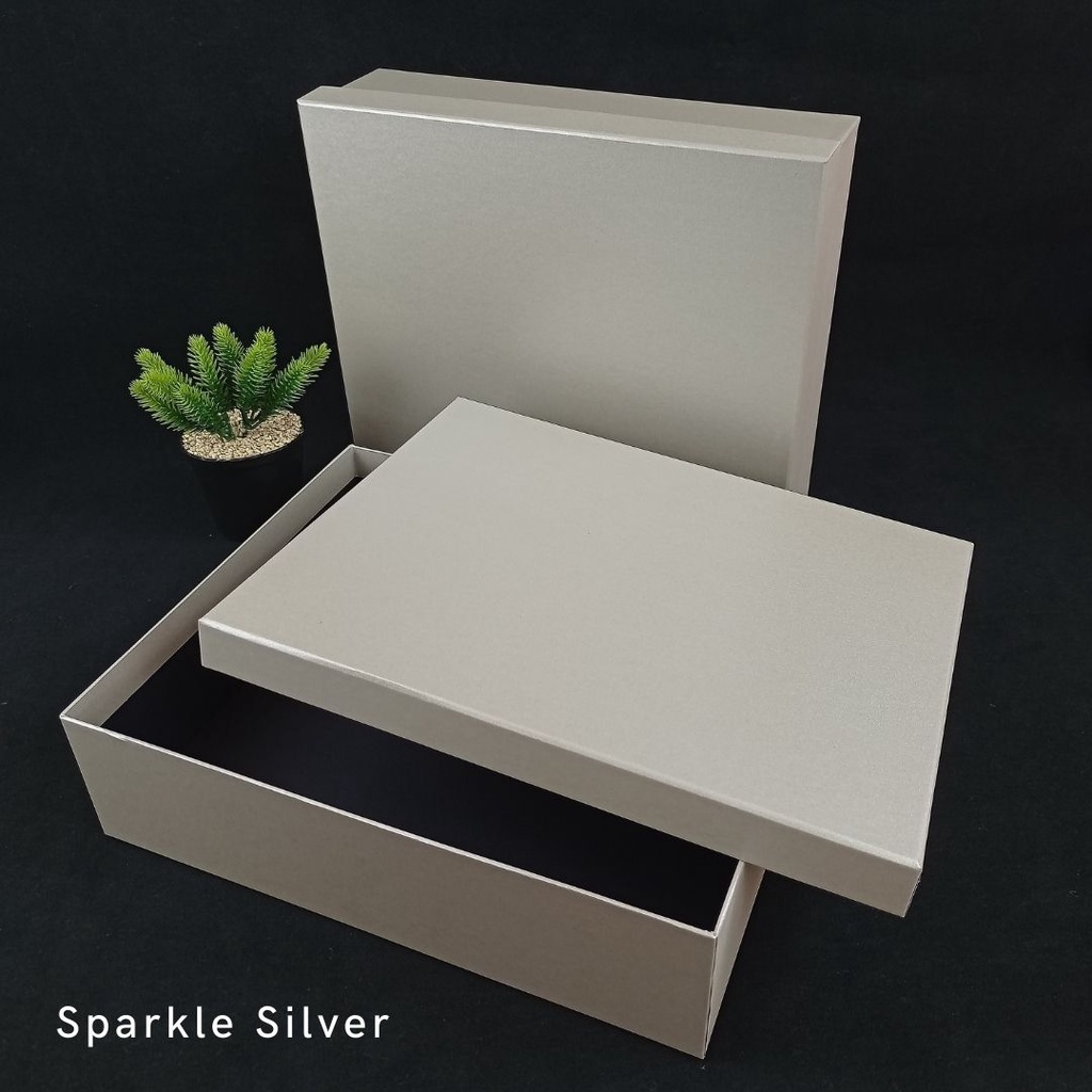 Jual BOX HAMPER - HARDBOX - KOTAK KADO - ukuran 30 cm x 25 cm x 10 cm | Shopee Indonesia