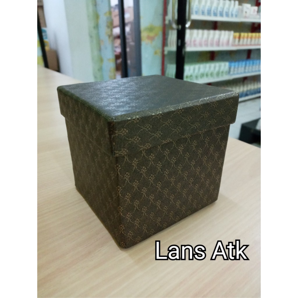 Jual Box Kado / Kotak Kado BK444 9.5x9.x5x9.5cm kardus box | Shopee ...