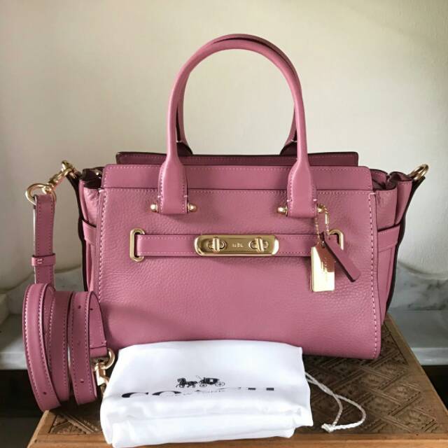 Jual Tas selempang coach swagger 27 pink rose original | Shopee Indonesia