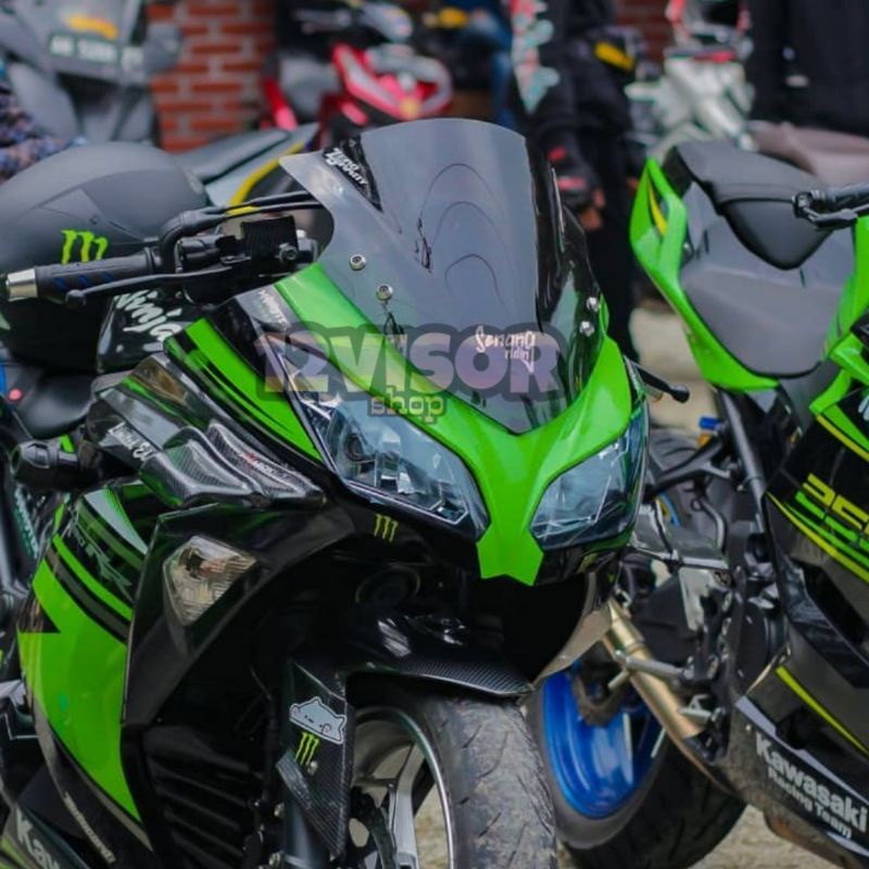 Jual Windshiled ninja 250Fi old zero gravity . visor ninja 250 Fi MRA ...