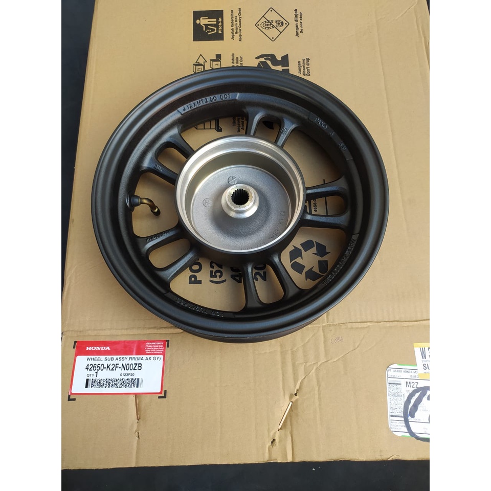 Jual Mdr Velg CW Scoopy 2020 Mate Axis Grey Belakang Ori AHM 42650-K2F ...