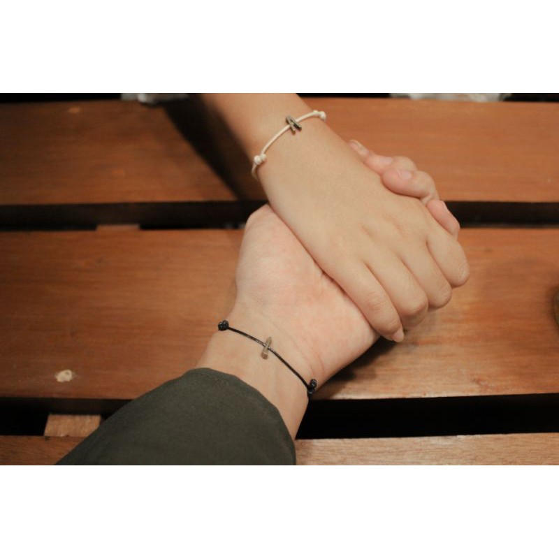 Jual Adibracelet - Gelang Inisial Nama Gelang Huruf Single Couple ...